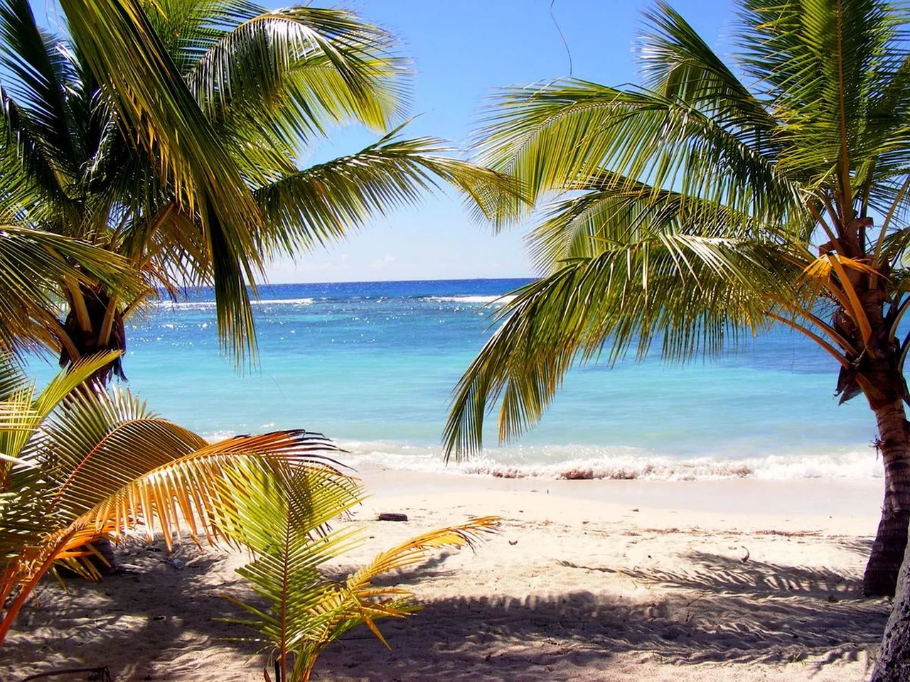 Dominica - the Nature Island of the Caribbean - Roamopedia.com